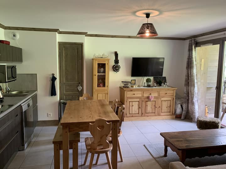 E204 - 55 M2 - 3p - 6 Pers 2 Ch - Les 7 Laux