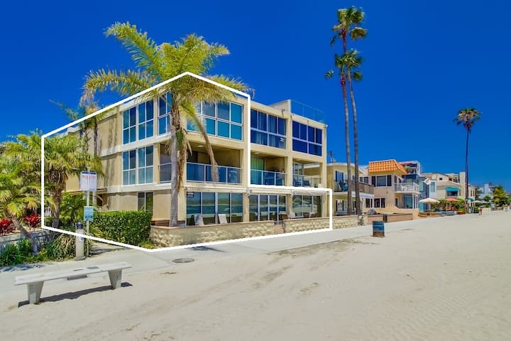 3 Levels Of Waterfront + 2 Exclusive Patios + Ac - San Diego, CA
