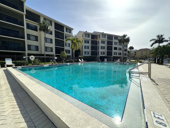 Santa Maria #106 - Cozy 2-level Beach Condo With G - Fort Myers Beach, FL