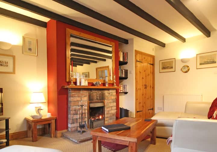 Porthole Cottage, Seahouses - Bamburgh