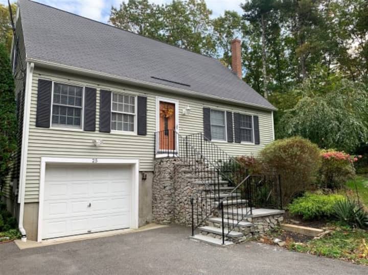 25 Coles Lane On A Quiet Road In Ogt! Sleeps 12 - Ogunquit, ME