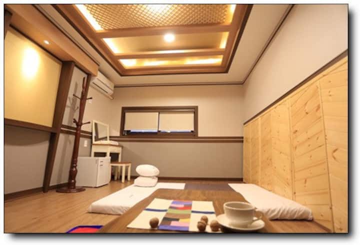 Jeonju Gallery Stay Guest House - 전주시