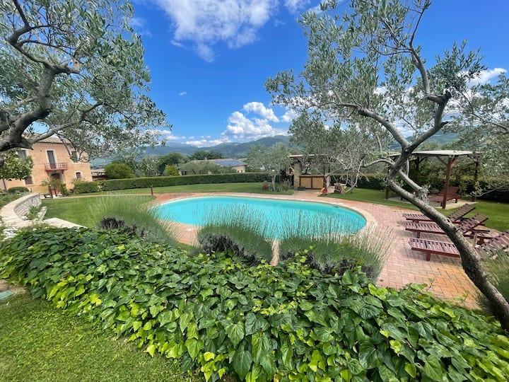 Spoleto Tranquilita Can Accommodate 20 People With Wi-fi - Spoleto