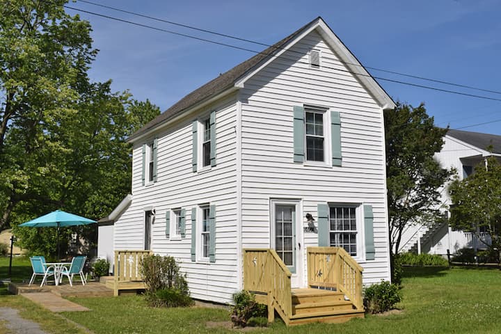 Summer Breeze - Cozy, Close To Town, Fire Pit - Chincoteague, VA