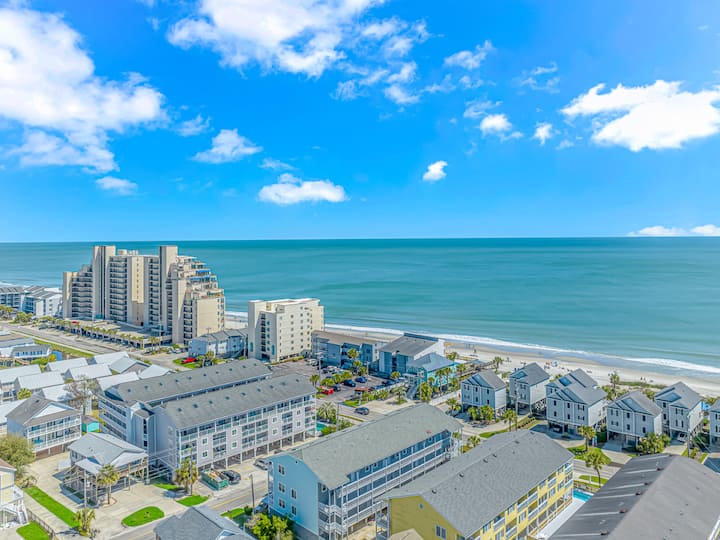 New Condo Nestled Between Surfside & Murrells 205 - Garden City