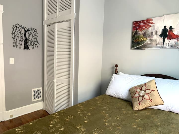 The Sage Room Crashpad - New Haven, CT