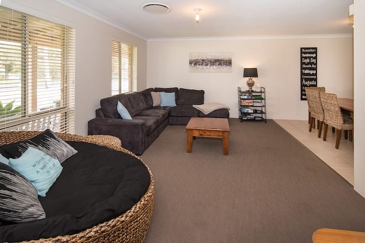 Coastal Soul - 10 Min Walk To Beach, Town & Cafes - Busselton