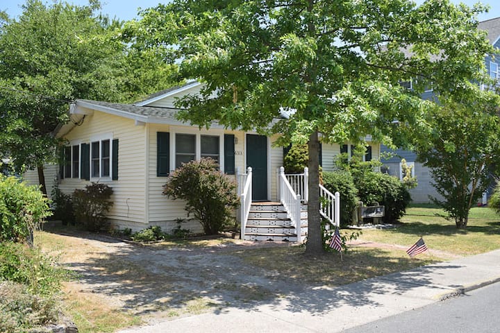 Agape- Walking Distance To Downtown & Maddox - Chincoteague, VA