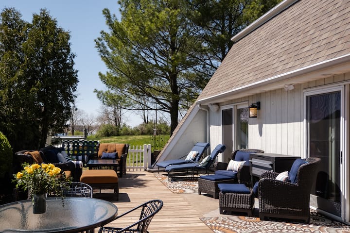 The Lighthouse By Tanglewood Getaways - New Buffalo, MI