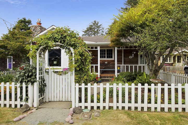Lil Bird Cottage - Cannon Beach, OR