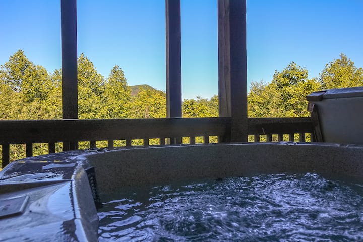 4th Of July Still Avail4br4ba Whot Tub Pool Tabl - West Jefferson, NC