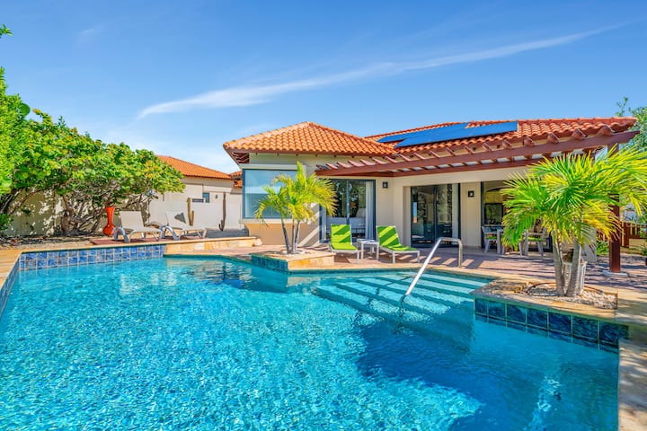 Luxurious 3br Villa W/ Private Pool Near Beach - Aruba