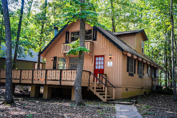 Lovely Wooded View Just Steps  From All Amenities - Pine Mountain, GA