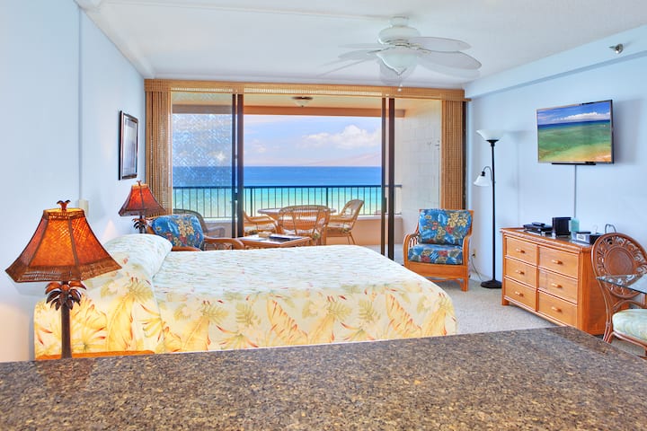 Junior Suite Oceanfront #403 - Kaanapali, HI
