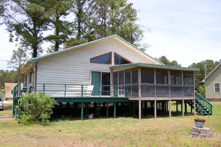 Cedarfield - Close To Beach & Shared Water Access - Chincoteague, VA