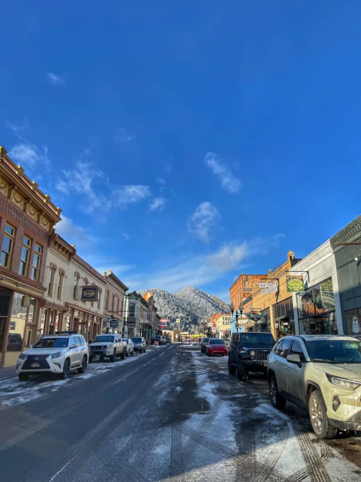 Miner Street Gold - Downtown Idaho Springs - Colorado