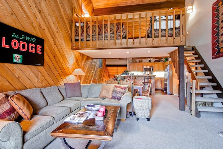 Ridgepoint Townhome 102 - Avon, CO