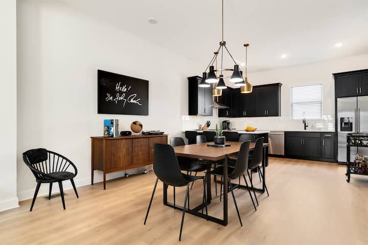 Gated Group Townhome | 3 Private Baths + Garage - Tennessee