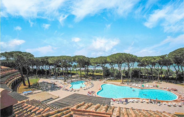 Amazing Apartment In Puntone With Wifi - Follonica