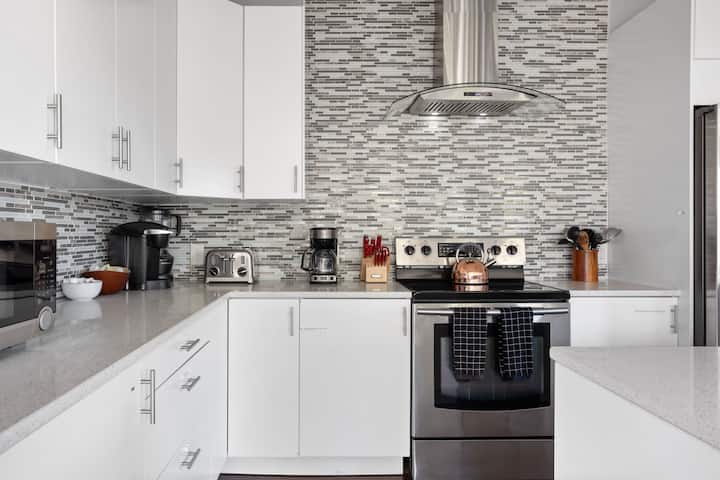 Spacious Home | Garage | Near Fountain Square - Indianapolis, IN