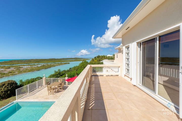 Stunning Villa, Lagoon Views, Pool & Quiet Getaway - Turks and Caicos Islands