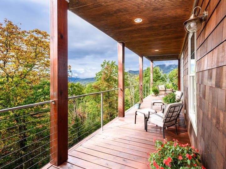 The High Life | Secluded, Mountainside Cottage - Black Mountain, NC