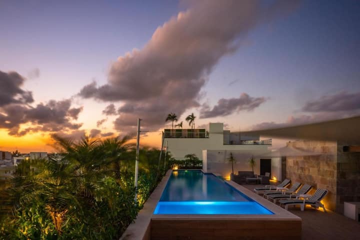 Calle 38 Apartment: Rooftop Pool & Grill! - Playa del Carmen