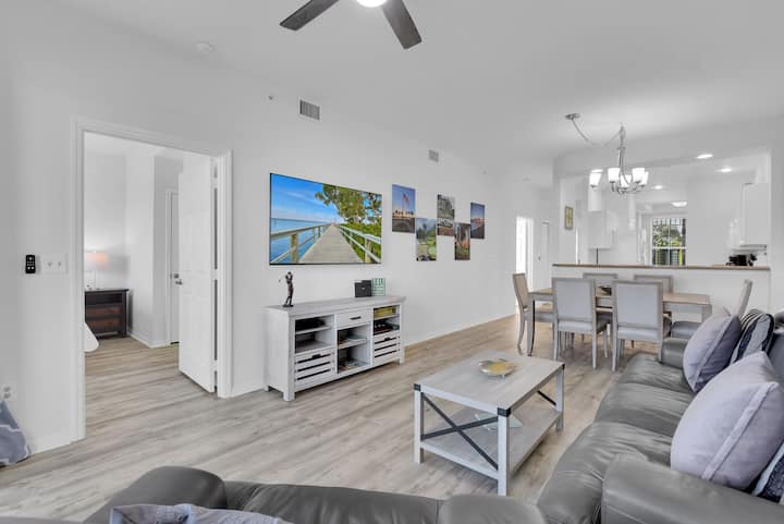 Waterlily - Updated 3 Bedroom Lake And Golf View - Picayune Strand State Forest, Naples