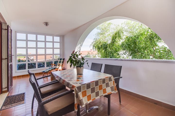 Charming App Bianca 1 With Balcony And Bbq - Mali Lošinj