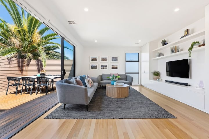 Como Villa | Family Retreat Close To Beach & Shops - Mordialloc
