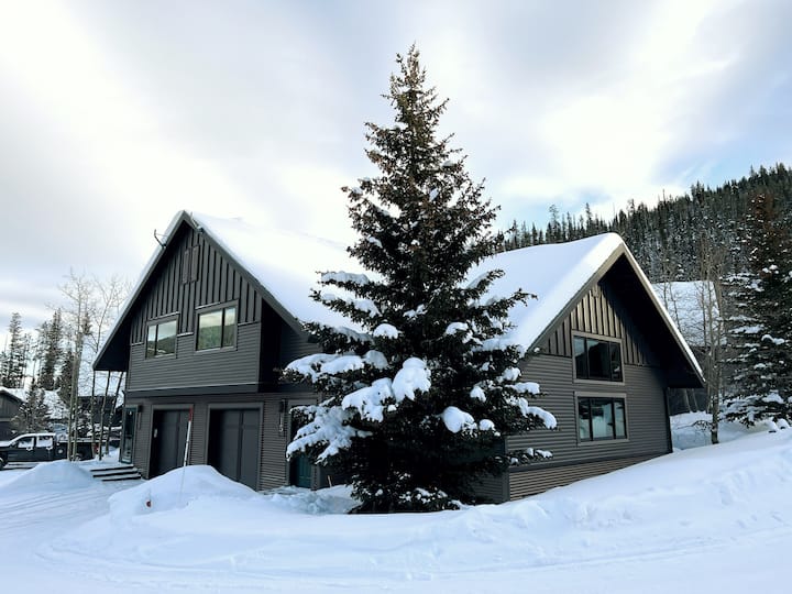 100 Steps Away, Ski In Ski Out Condo - Mirror Lake, Gallatin Gateway