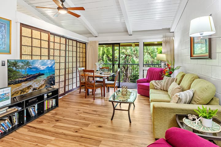 Tropical Lanai Getaway With Breezy Island Feel - Maui, HI
