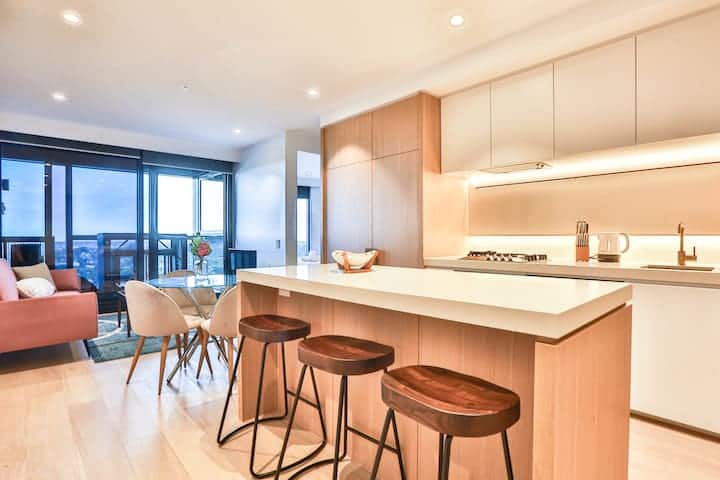 Sky One 2bd/2br Apartment * Perfect View+wifi -15c - Box Hill