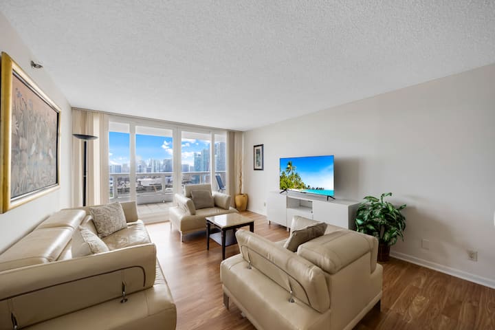 Dreamy Getaway With Bay Views! - Miami