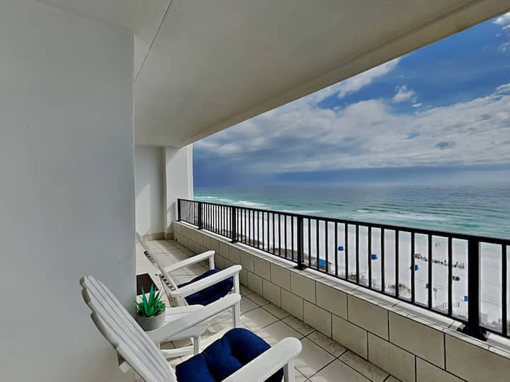 Breakers East 806 | Gulf Front + Amenities - Destin, FL