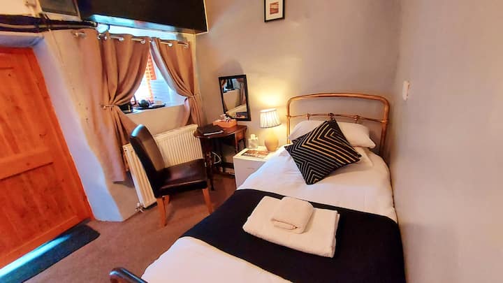 Dolgun Uchaf Guesthouse - Wales