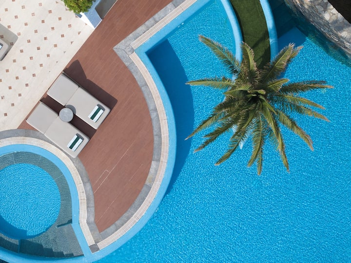 Sea-view Presidential Villa • Private Spa & Pool - Elounda