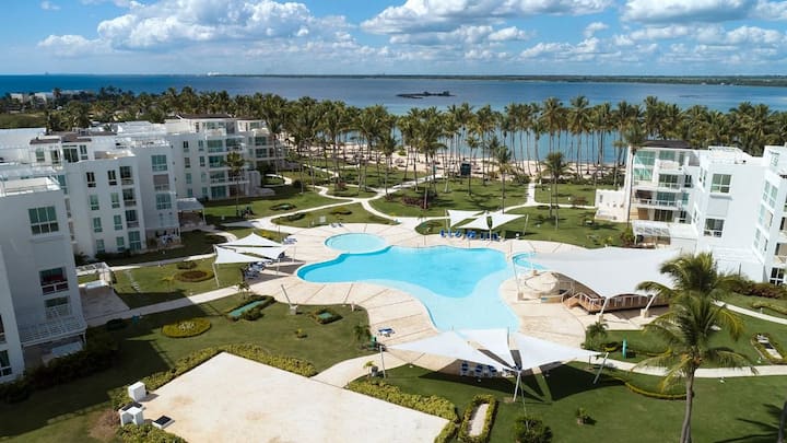 Three-bedroom With See View In Bahia Principe Resi - Dominikanische Republik