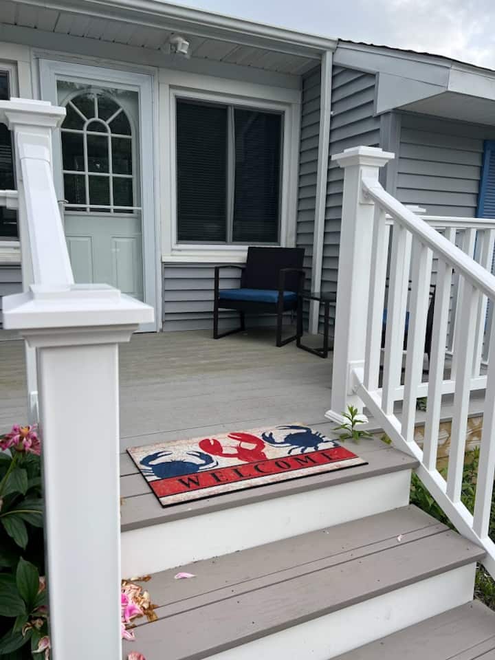 Excellent 4 Bedroom Scarborough Beach Home! - Narragansett, RI