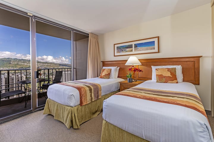 City-mt Views Family Escape At The Waikiki Sunset - Hawaii