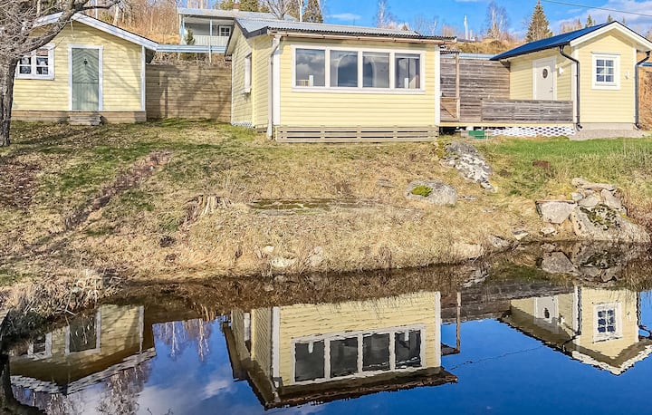 Stunning Home In Ambjörnarp - Svenljunga