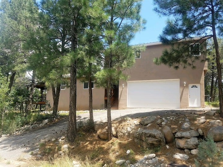 Pine Mountain Retreat - Ruidoso, NM