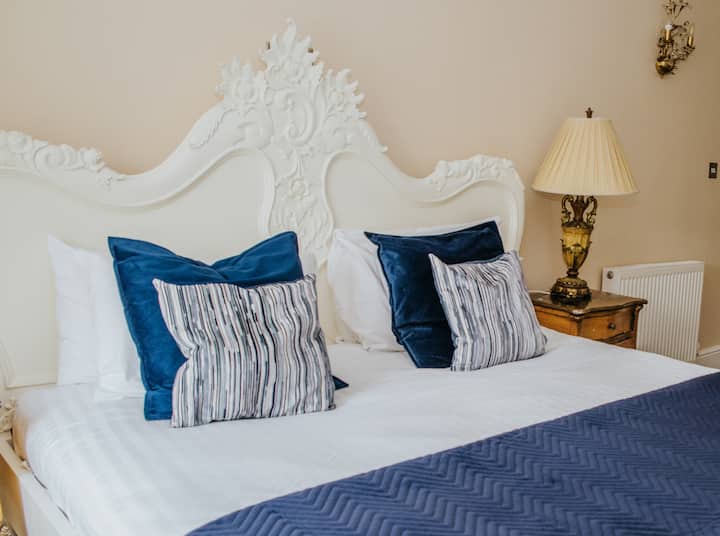 King-superking-sdb Privée-vue Sur Rue-first Floor - Brockenhurst