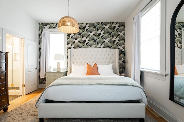 Midtown Apt With Designer Touch - Atlanta, GA