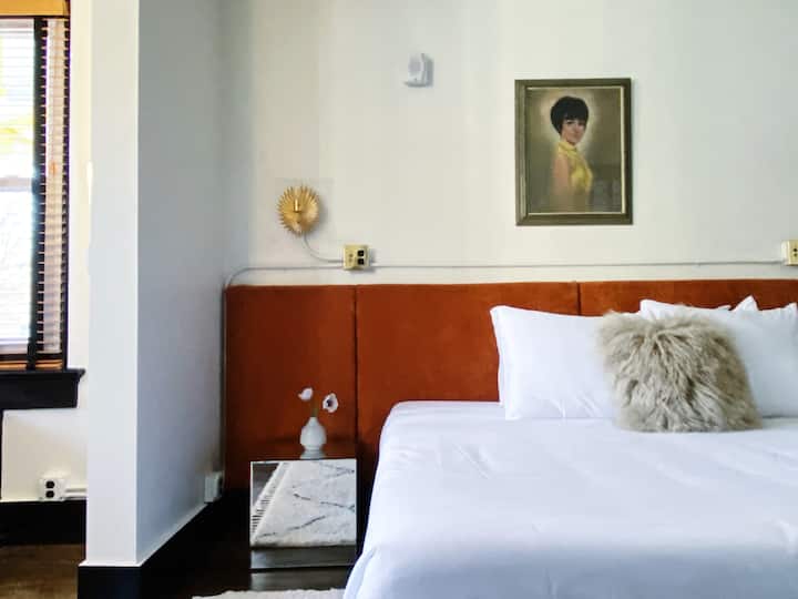 Stay In Heart Of Nashville's Music Neighborhood 10 - Nashville