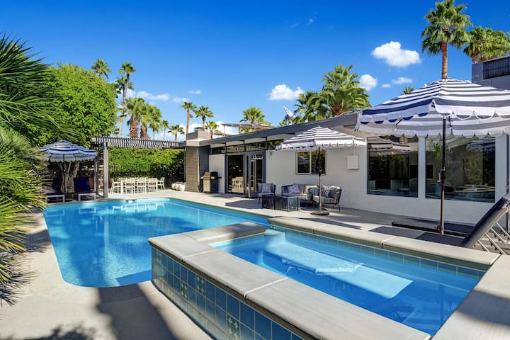 Iconic Twin Palms - Classic Upscale Midcentury! - Palm Springs, CA