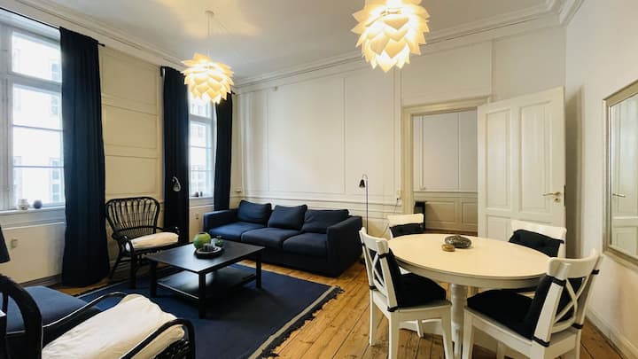 Center-inner City-2 Bedrooms-close To Everything - - Copenaghen