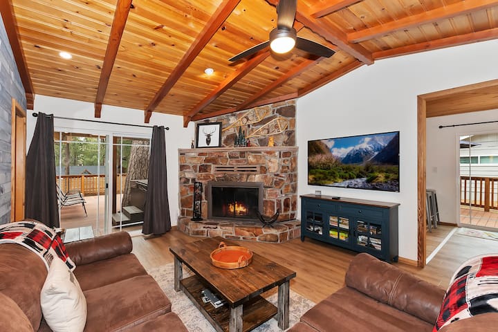 Near Summit,trails And Lake! Pet Friendly! Hottub! - Big Bear Lake, CA