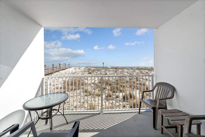 Gulf Front Condo | Beach Access | Pool | Sleeps 8 - 굴프 쇼어스