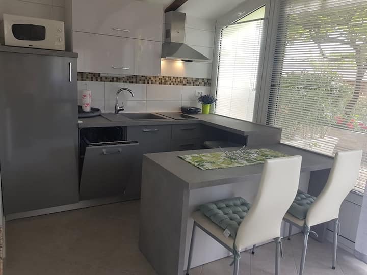 Studio Apartment In Baška With Terrace, Air Condition, Wifi (4863-5) - Baška